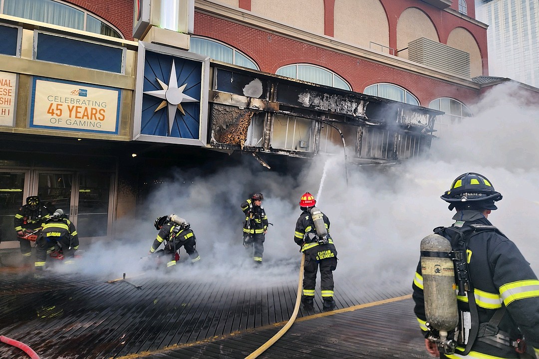 Fire burns Boardwalk, part of Resorts marquee - Breaking AC