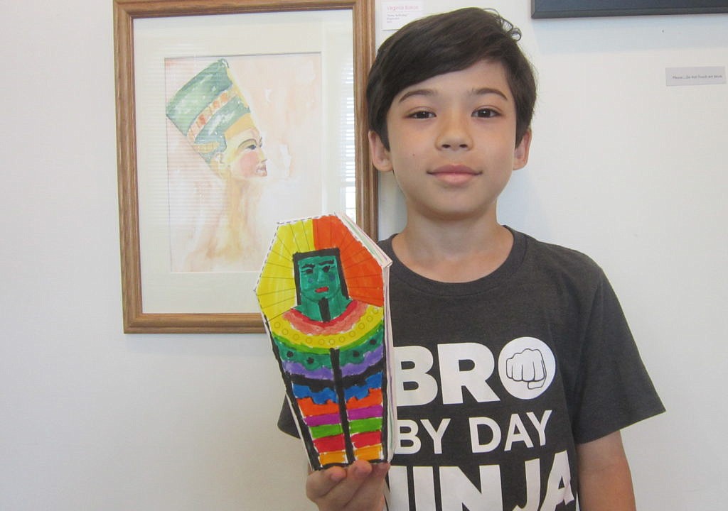 Children learn history at Ventnor Library - DownBeach