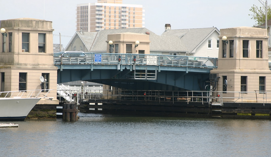 Marine Traffic Advisory: Dorset Avenue bridge - DownBeach