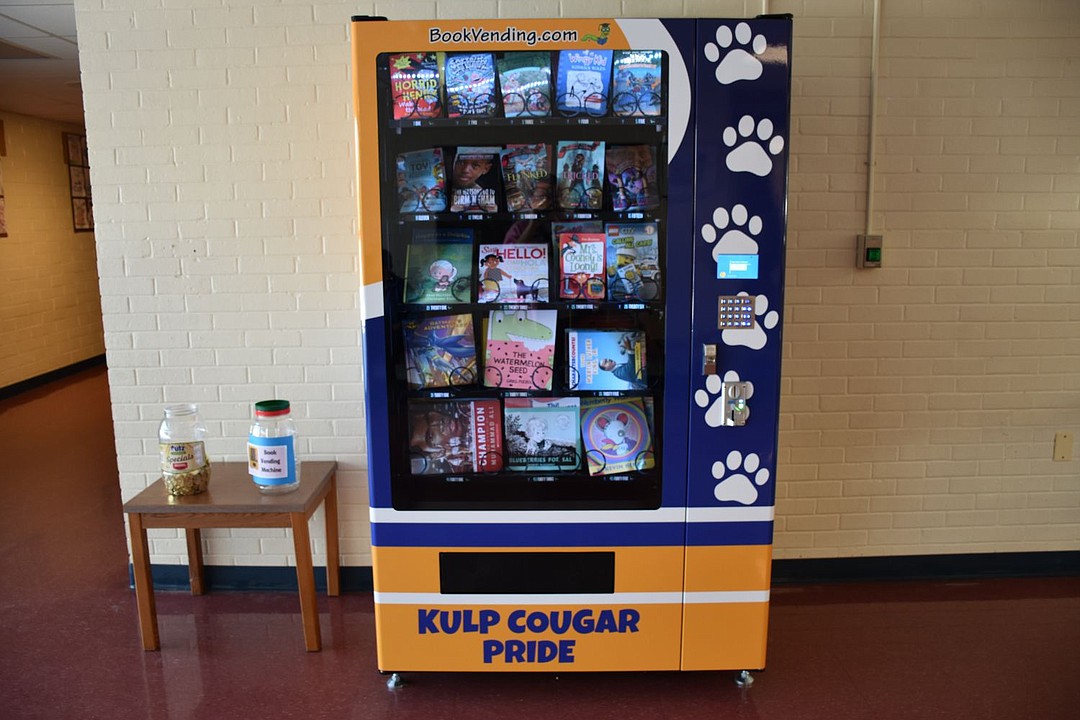 A.M. Kulp Elementary School Opens Book Vending Machine - North Penn Now