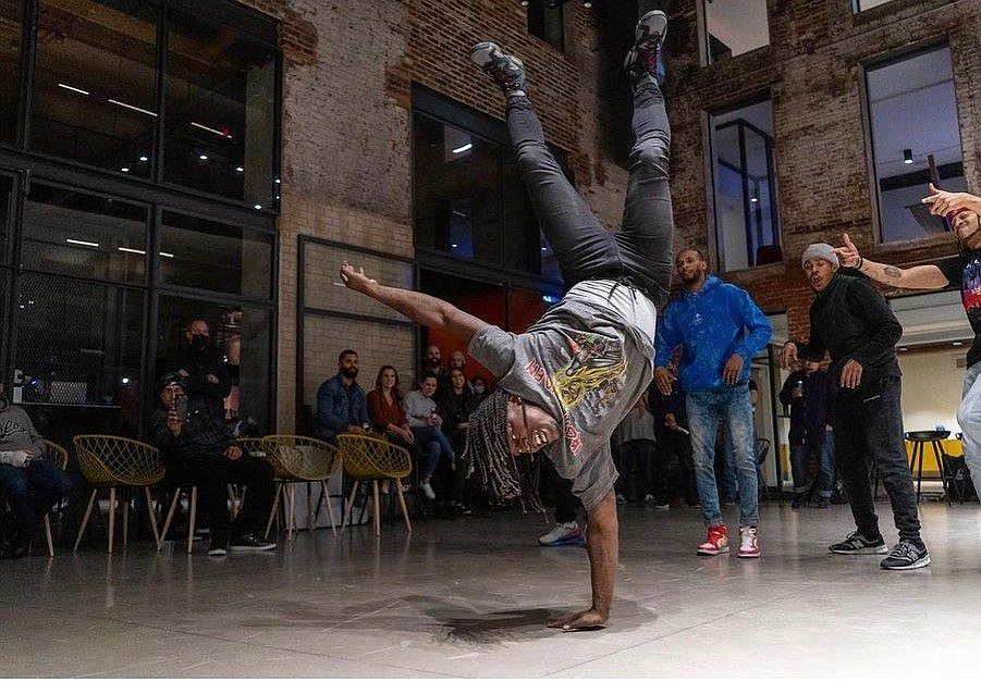 Breakdancing, Costume Contest, Water Slides Headline ‘Back to the 80s ...