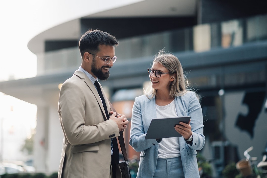 Eric Rick Snaider Inside vs. Outside Sales: Finding the Right Balance ...