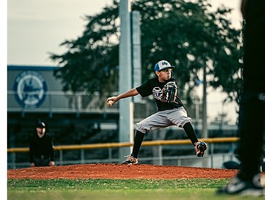 The Benefits of Multi-Sport Athletes in Youth Baseball - DownBeach