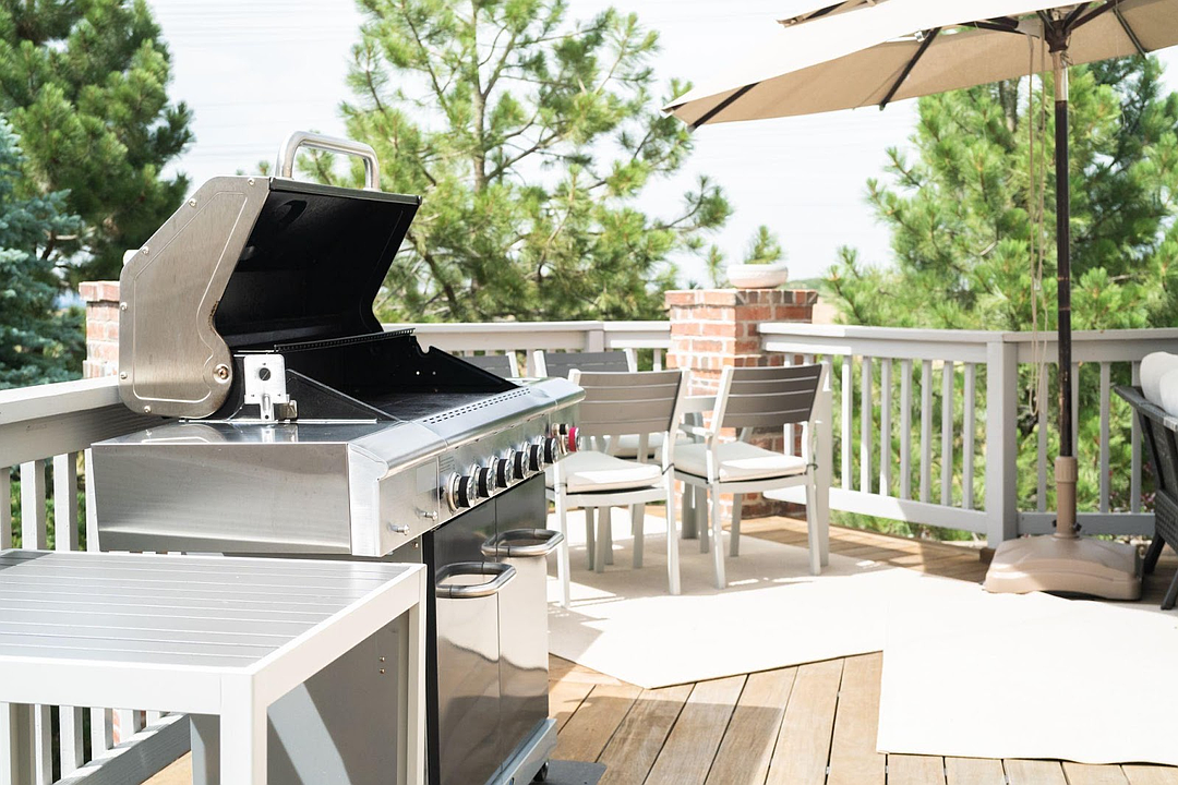 Outdoor Kitchen Decks: Grilling Stations Perfect for WA Summers - North ...