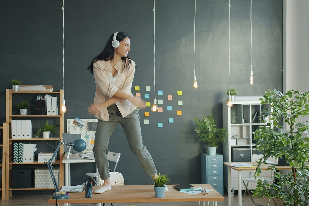 How Micro-Movement During the Workday Can Save Your Back and Your Mood ...