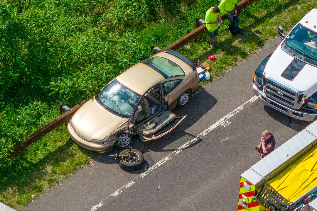 Two-car crash closes Route 202 Parkway in Warrington, Bucks County for ...