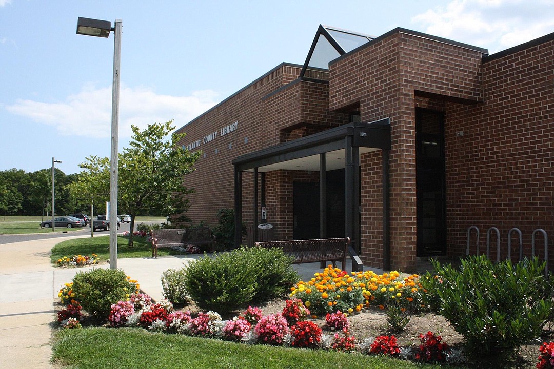 Galloway library's kindness toward homeless woman goes viral - Breaking AC