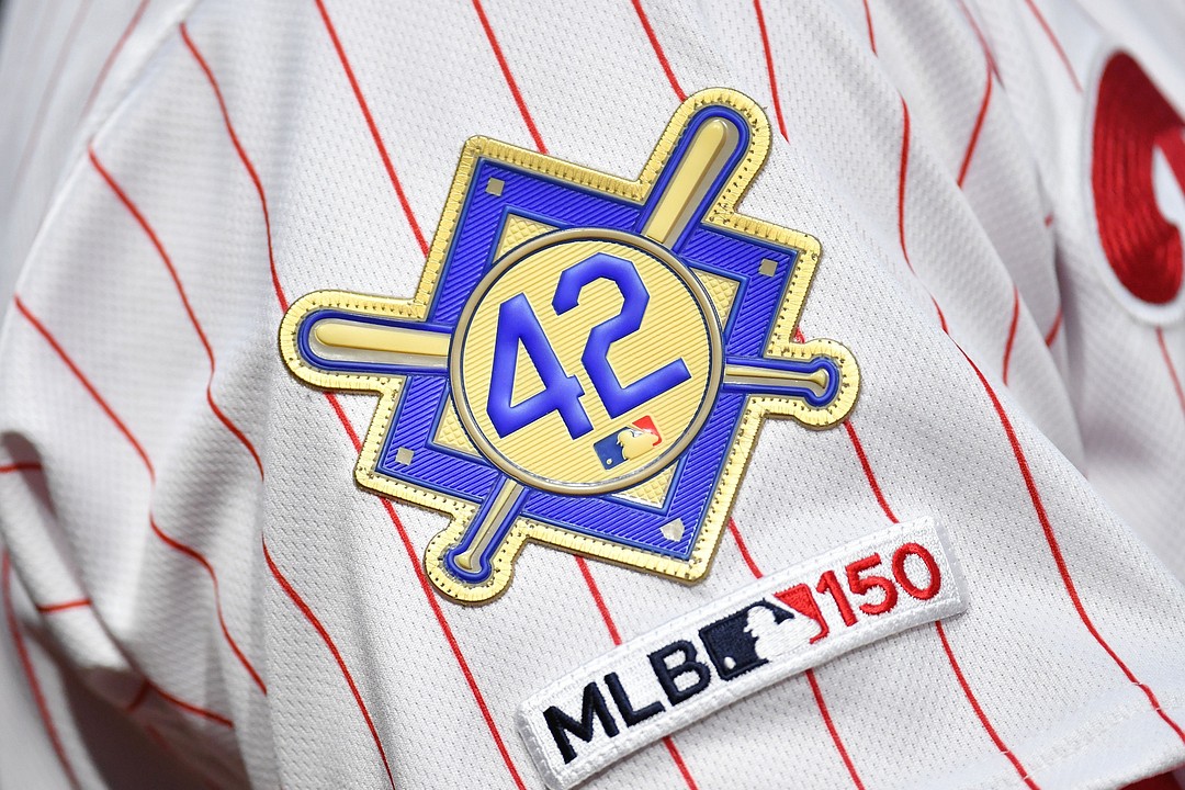 Government nerds remove article on Jackie Robinson's military career ...