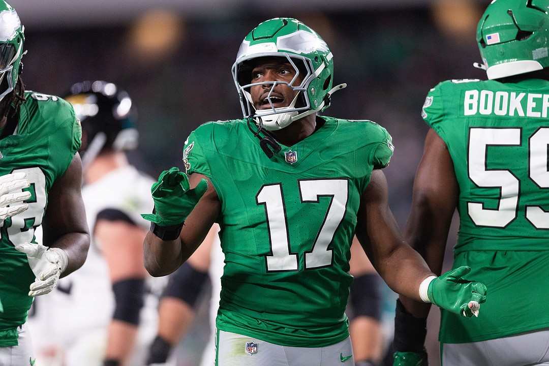 Nakobe Dean placed on PUP list, Jihaad Campbell participates in ...