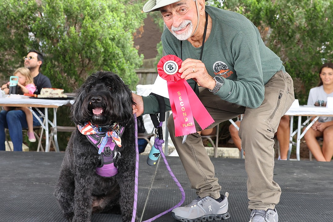 Steve & Cookies annual Dog Show honors longtime MC Dan Gottlieb - DownBeach