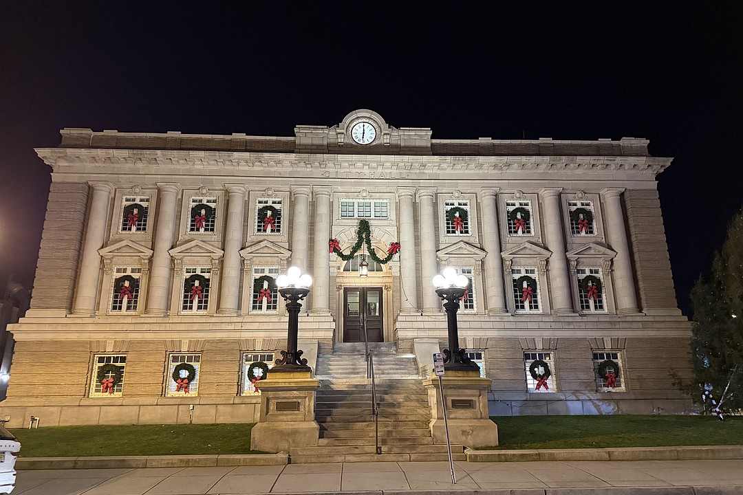 Ocean City’s downtown sparkles in holiday splendor - OCNJ Daily