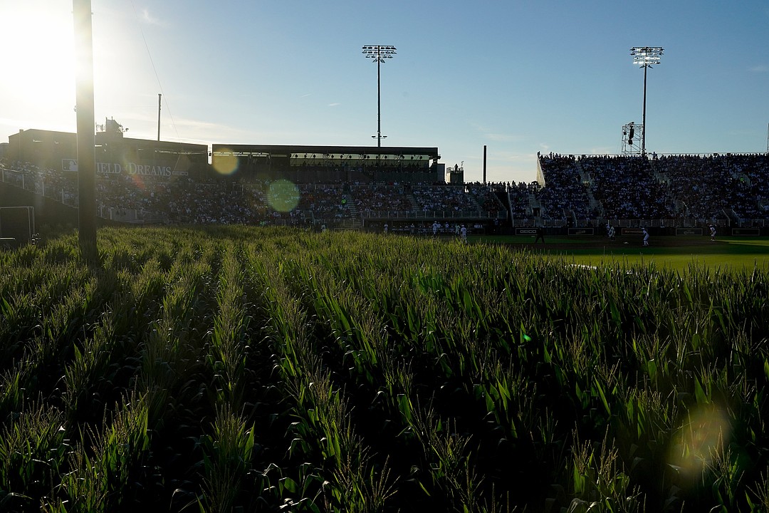 Details revealed for Phillies' first MLB at Field of Dreams appearance ...