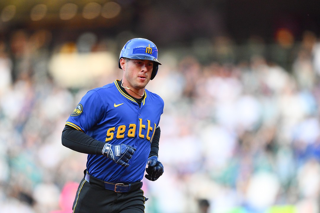 Phillies reportedly sign former Gold Glover to minor-league deal with ...