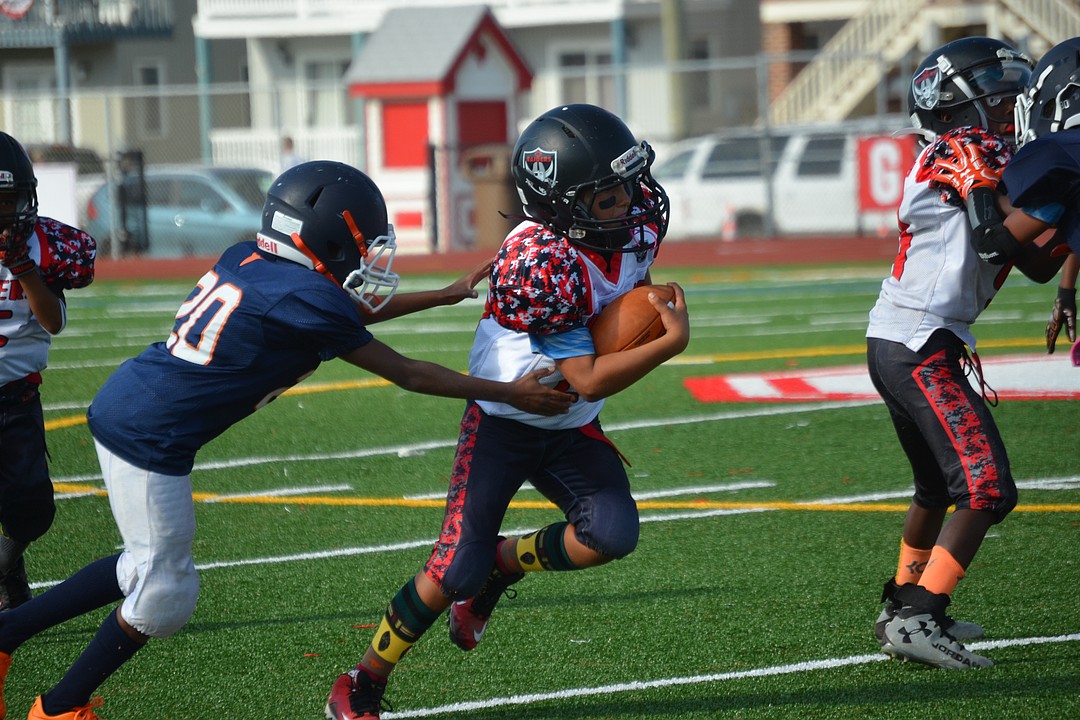 Ocean City Junior Raiders Football Teams Sweep Brigantine - OCNJ Daily