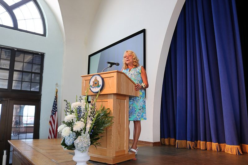 O.C. Councilwoman Bergman to Receive "Salute to Working Women" Award ...