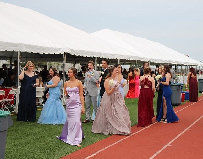 Ocean City Students Shine on Prom’s Red Carpet - OCNJ Daily