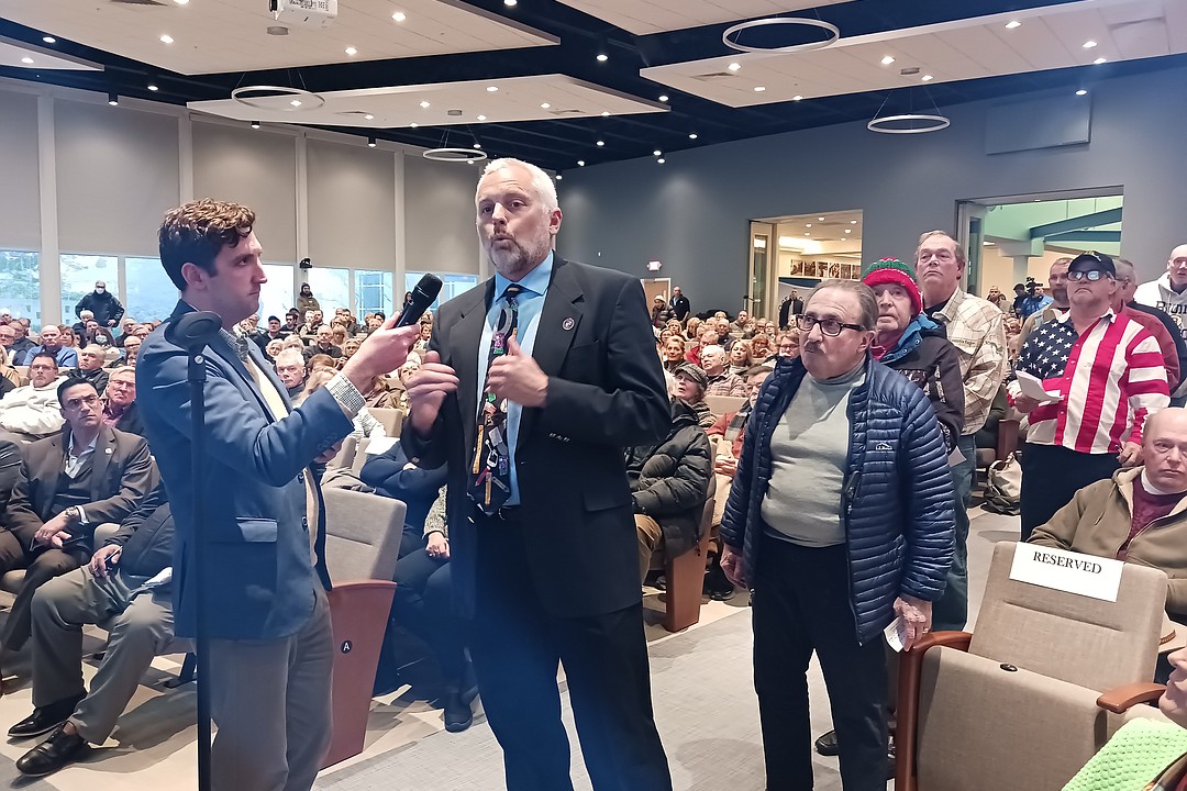 Cape May County Turns Out to Oppose Wind Farm Project - OCNJ Daily