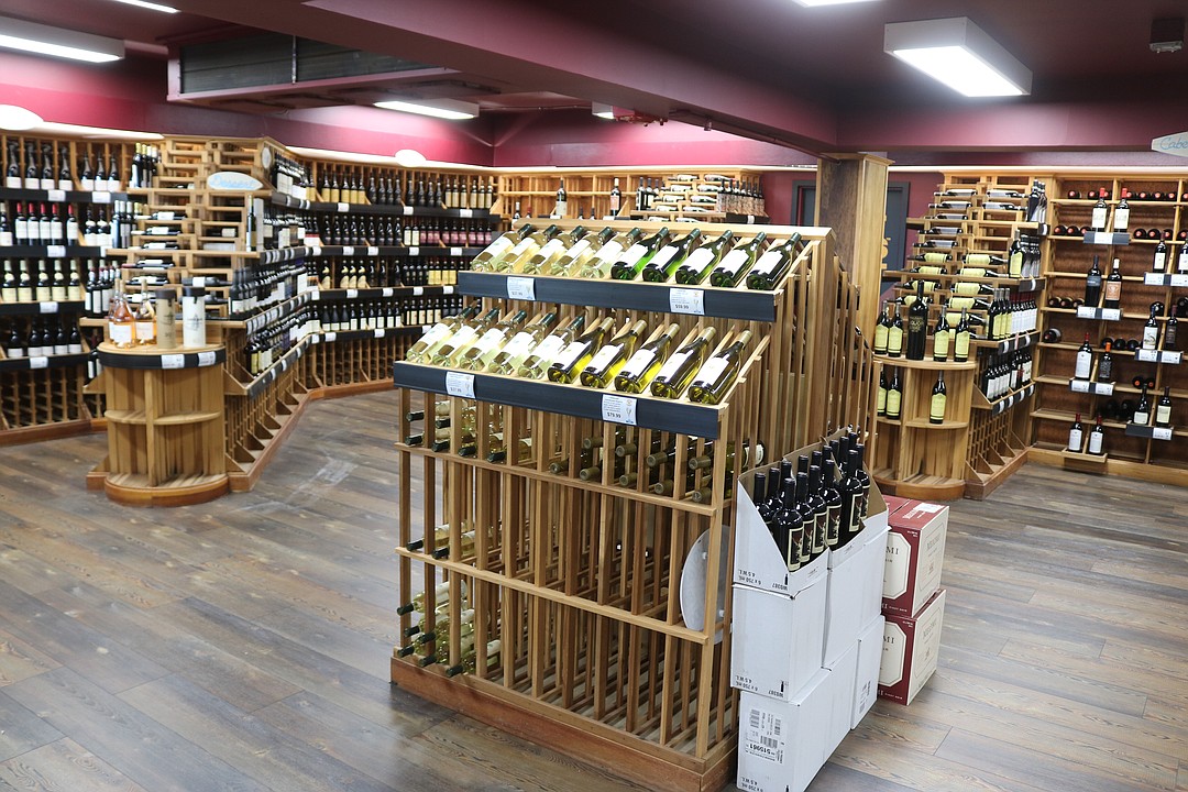 Super Liquors Celebrates Store's Renovation - OCNJ Daily
