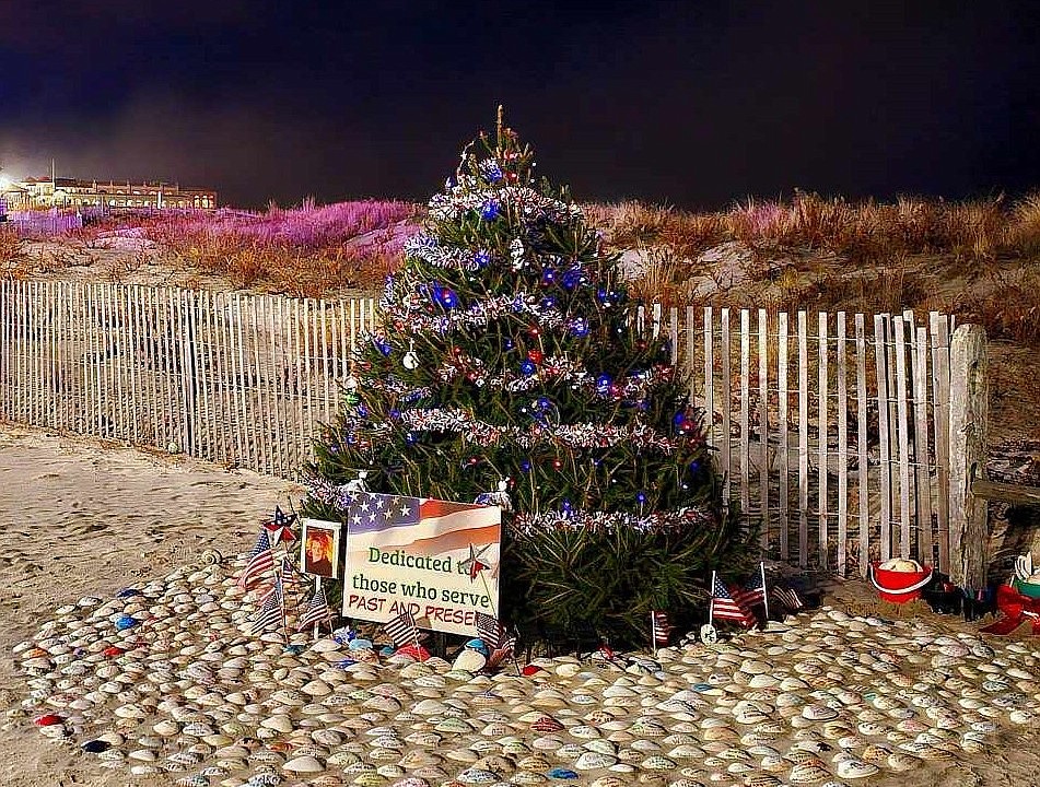 Beach Christmas Trees Create Tradition at Shore - OCNJ Daily