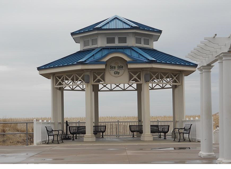 A Cloudy Day in Paradise - SeaIsle News