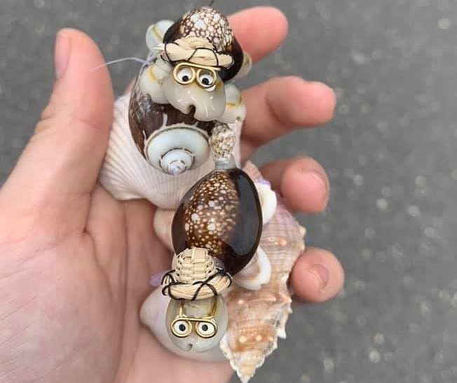Resident Creates Cheer With “Turtle” Trinkets - SeaIsle News