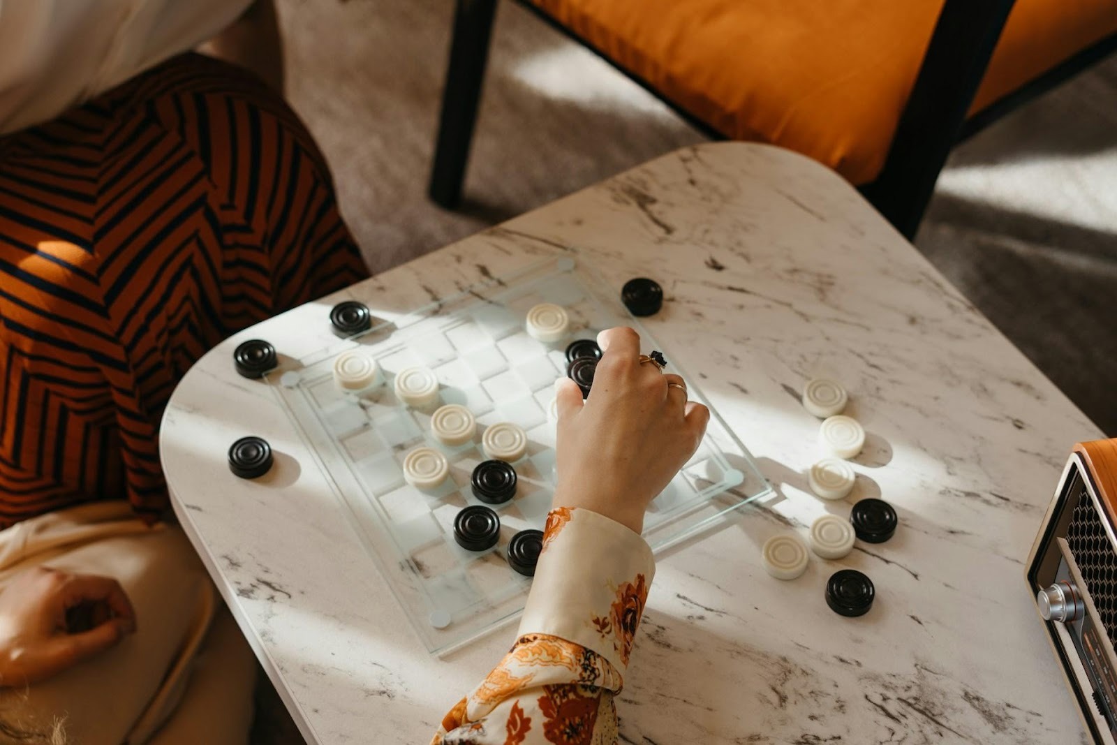 How to Pick the Right Marble Coffee Table for Your Living Space ...